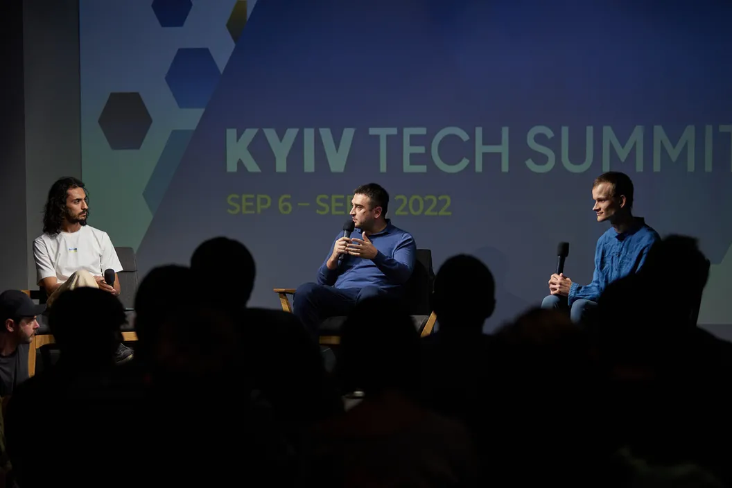 Vitalik Buterin Makes Surprise Appearance at Kyiv Tech Summit